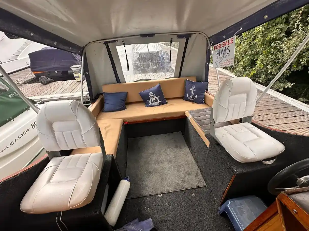 Seamaster 27 1970 | Hutchins Marine