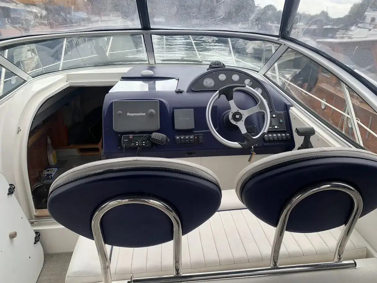Sealine S23 2004 | Hutchins Marine