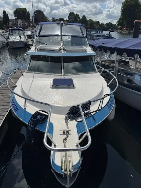 Custom Boats Cruisers 224 Holiday 1987 | Hutchins Marine